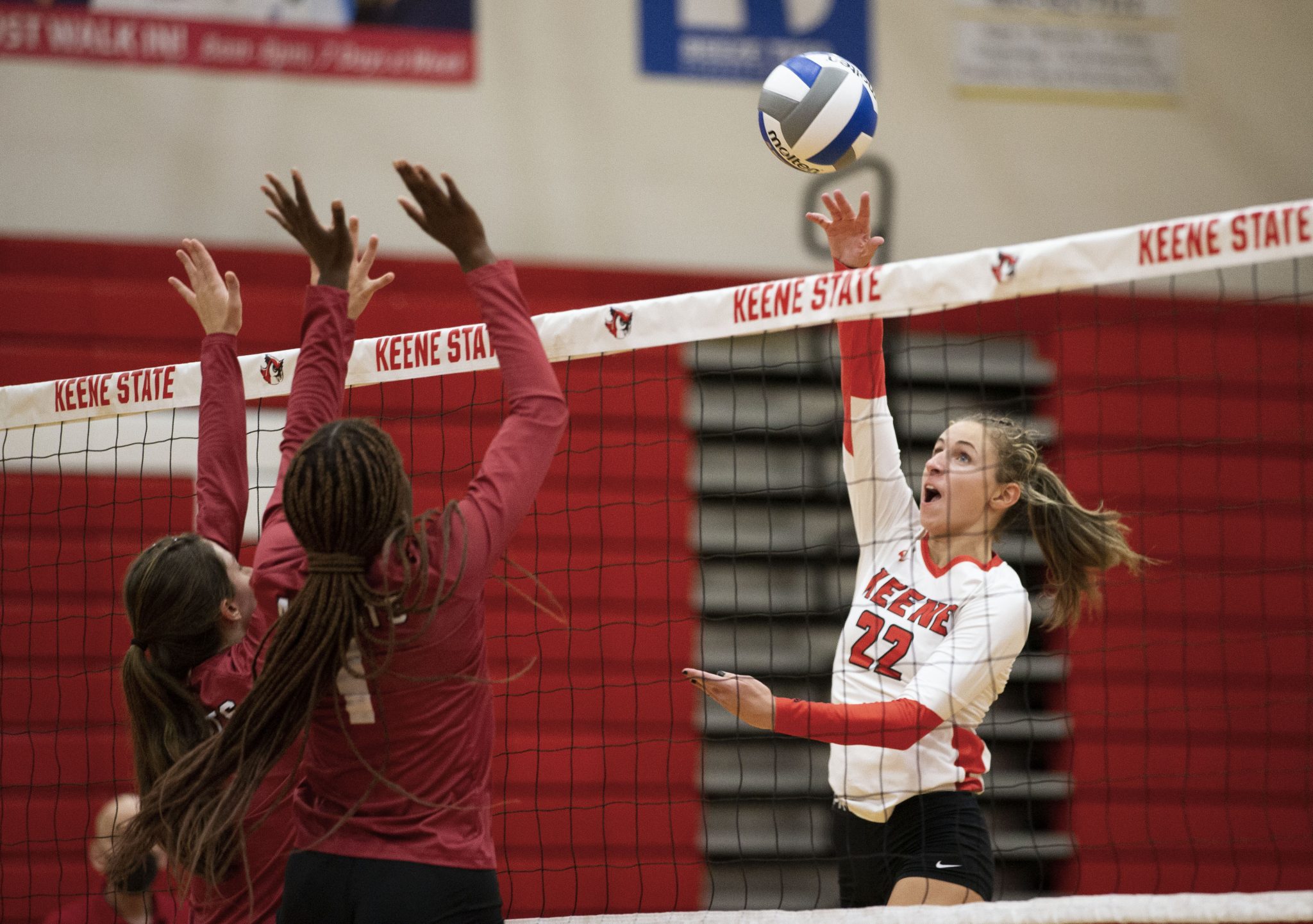 Women’s volleyball victorious in season opener – The Equinox