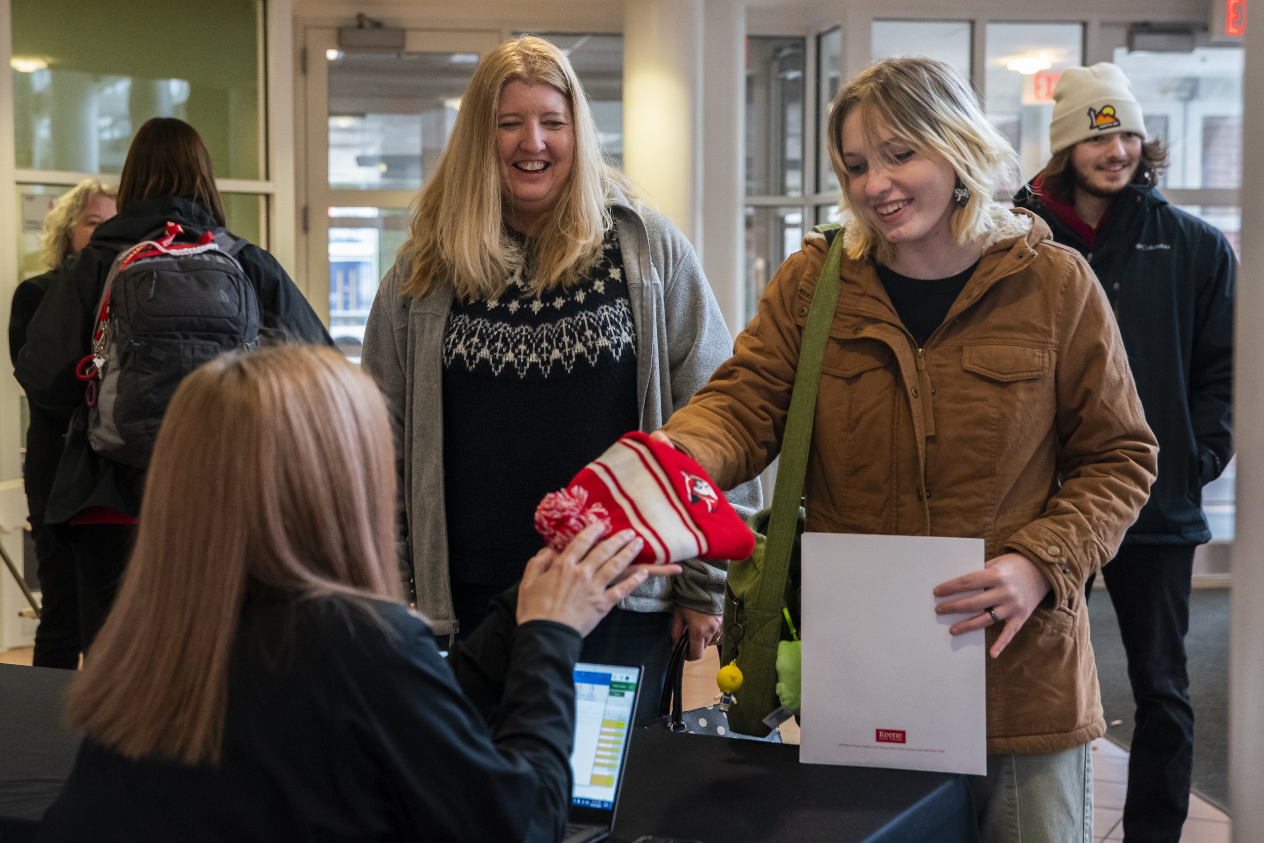 Prospective Owls consider Keene State – The Equinox