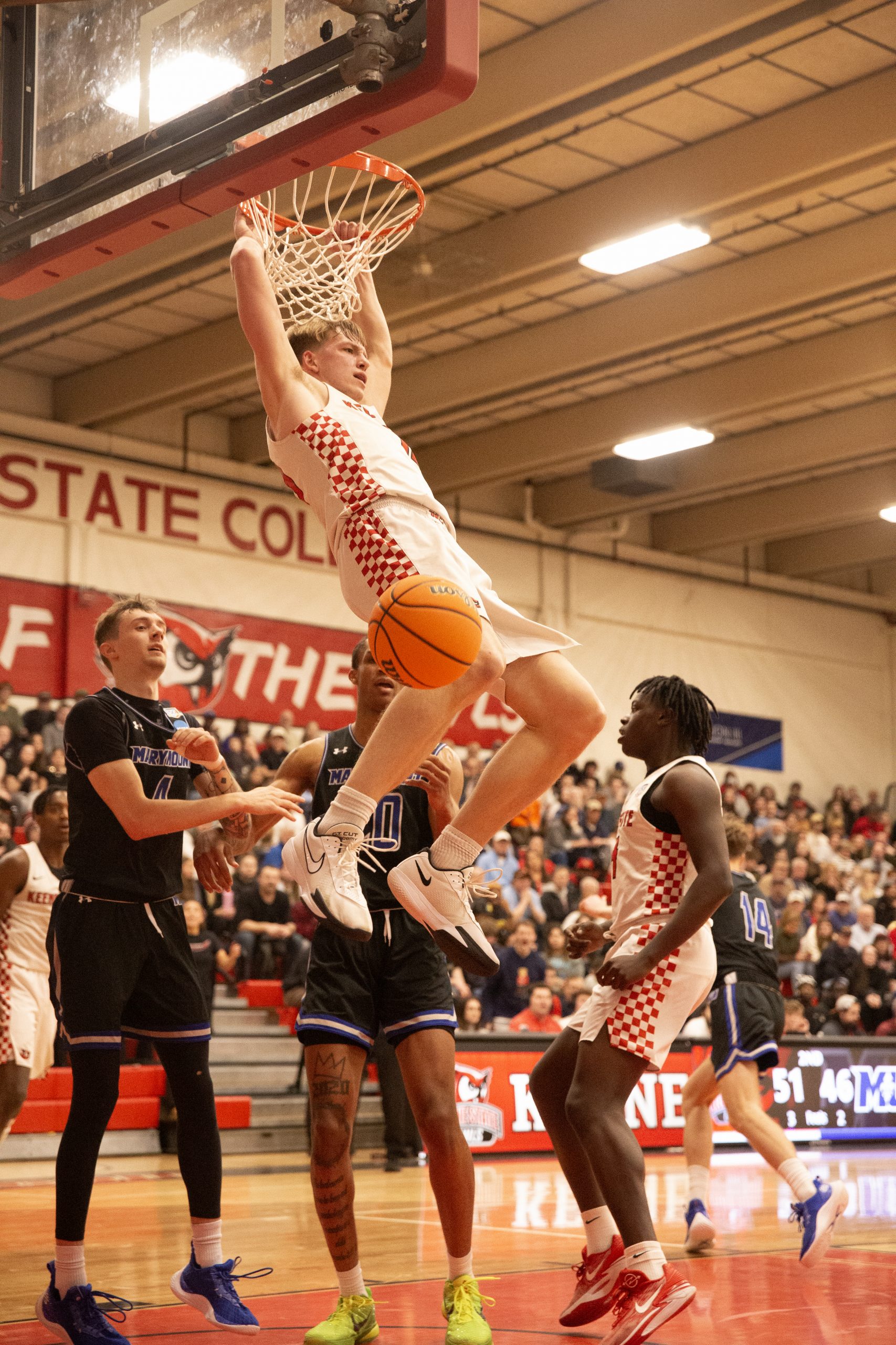 MEN’S BASKETBALL SEASON RECAP – The Equinox