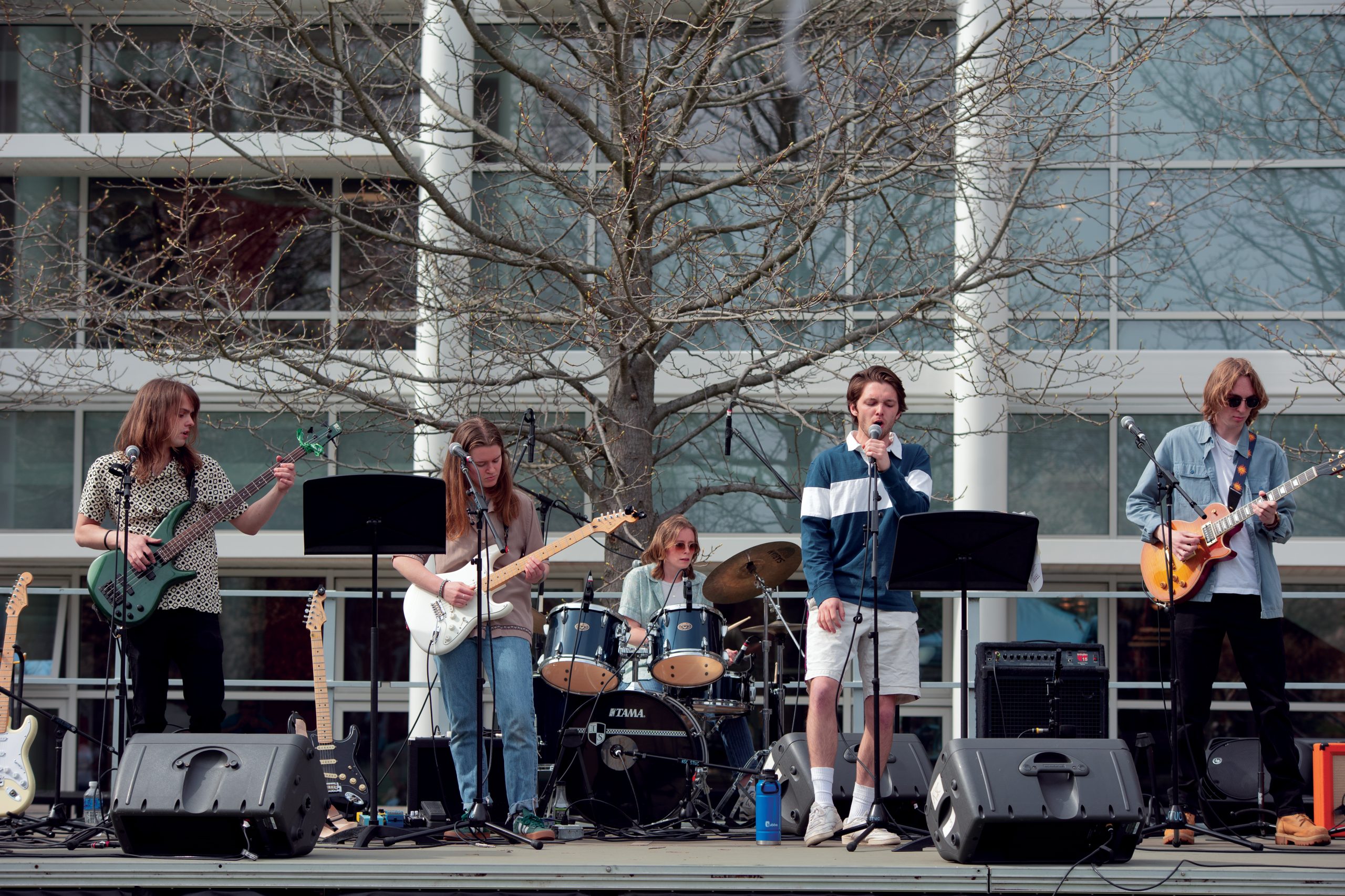 WKNH hosts spring show – The Equinox