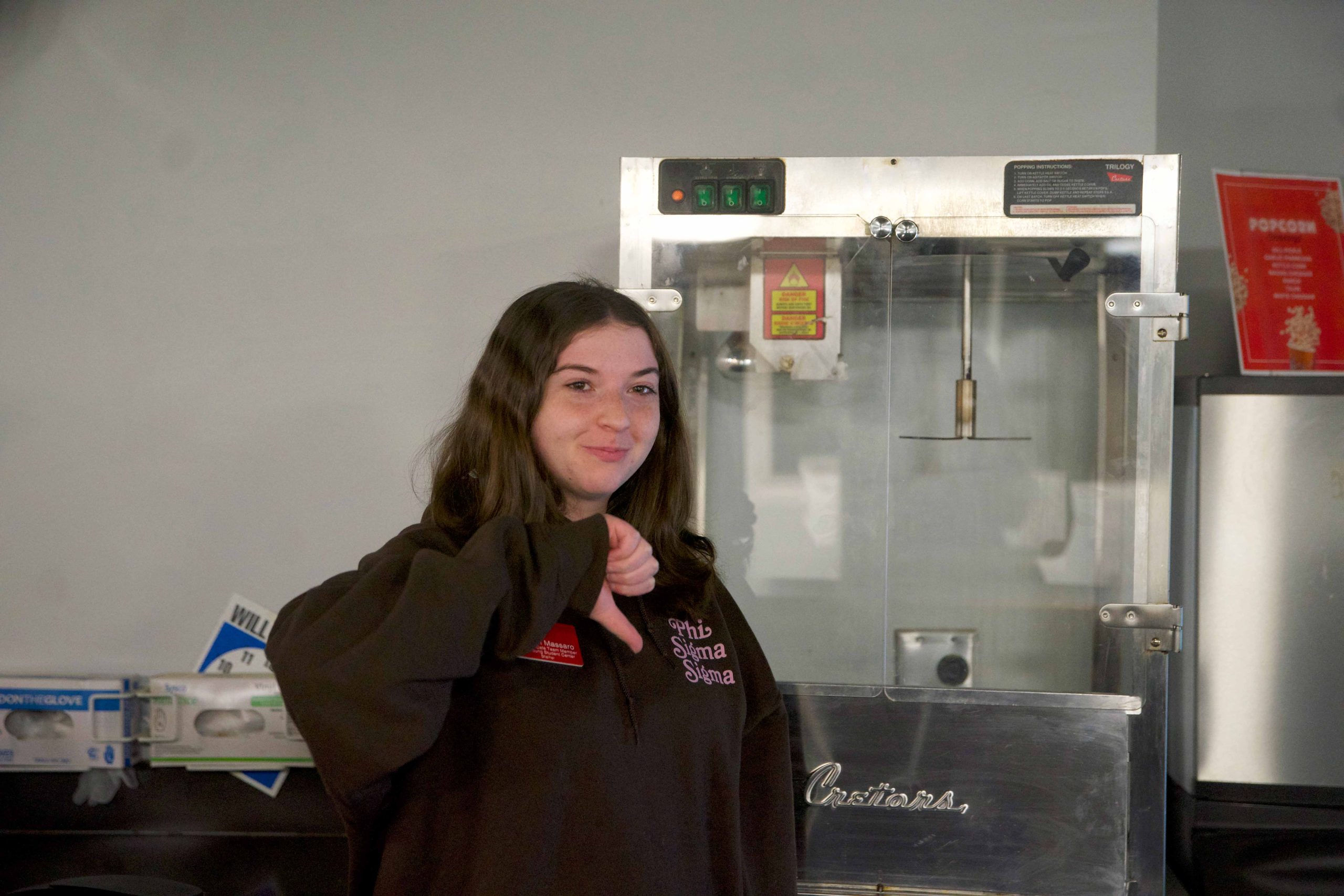 Night Owl Café’s Popcorn Machine Takes a Break – The Equinox